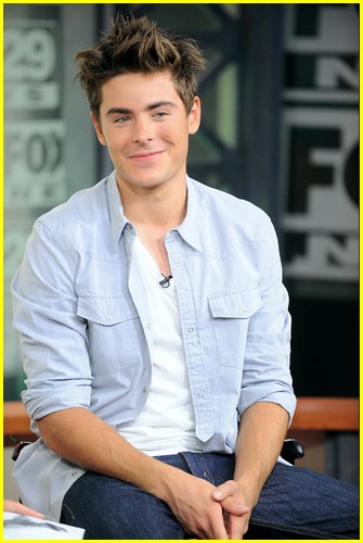 Zac Efron: Why I Chose the Role of Charlie | Photo 377512 - Photo ...