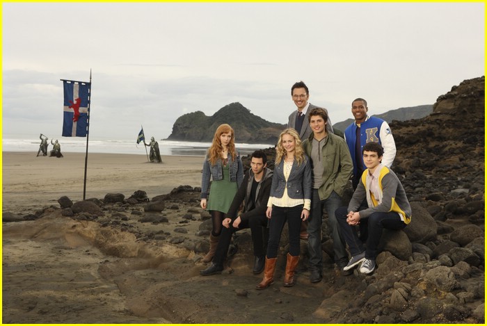 Gregg Sulkin in Avalon High -- FIRST LOOK! | Photo 380290 - Photo ...