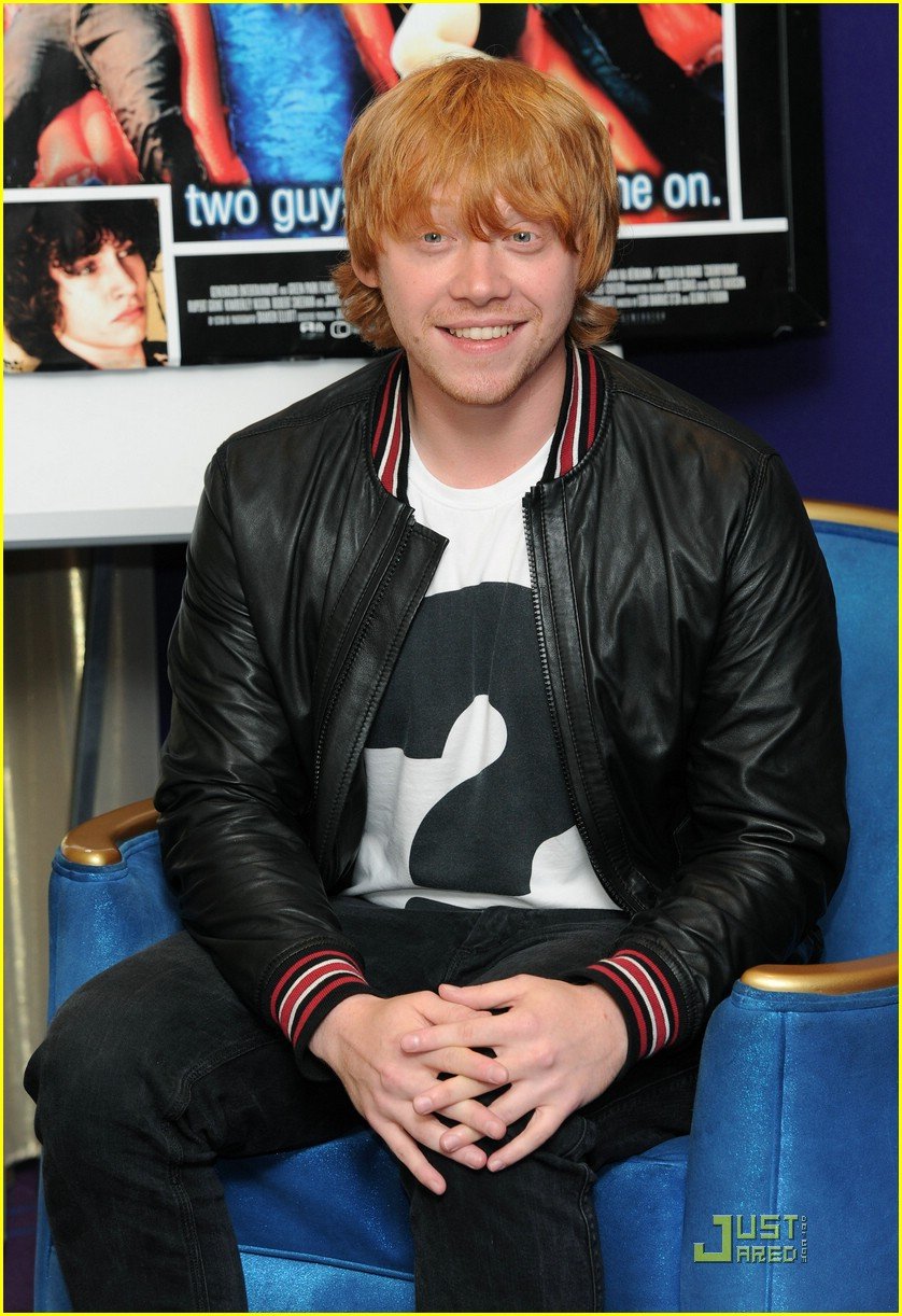 Full Sized Photo of rupert grint cherry apple store 14 | Rupert Grint: Cherrybomb at the Apple ...