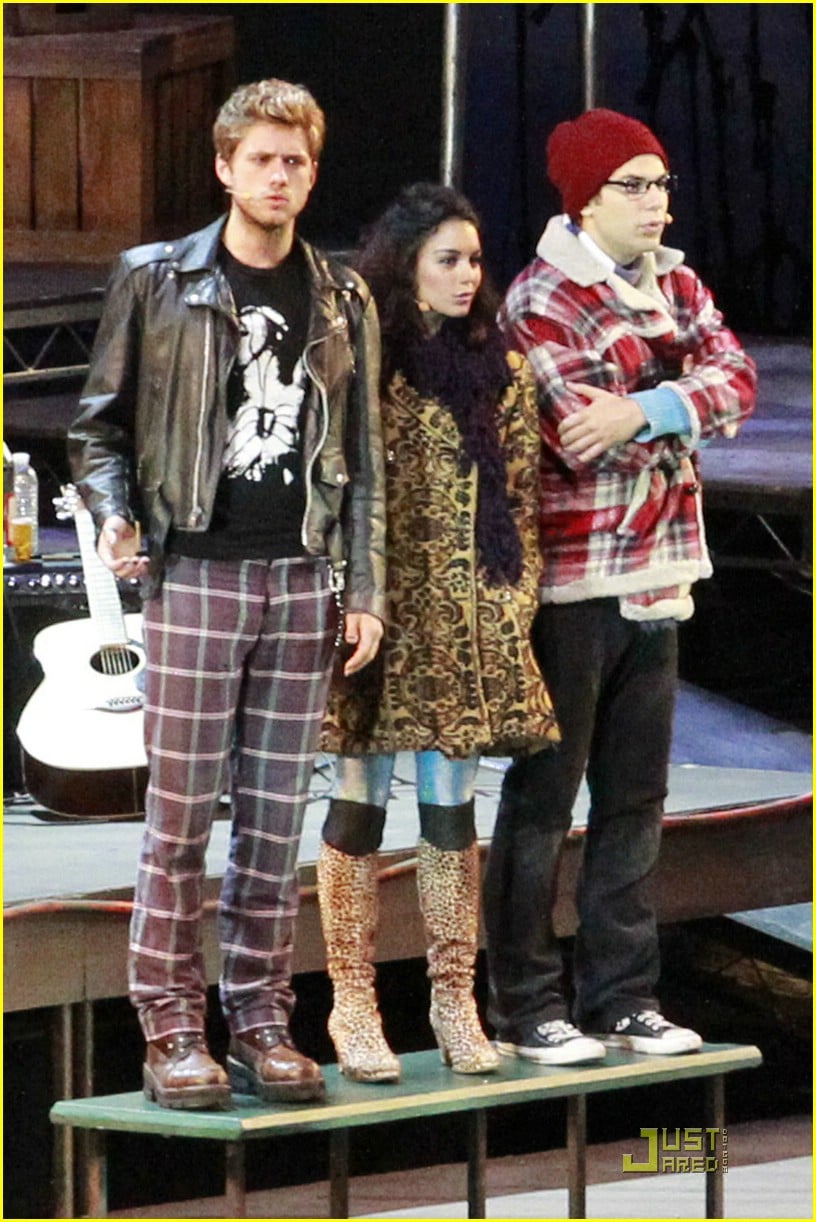 Vanessa Hudgens as Mimi in RENT -- DEBUT! | Photo 380981 - Photo ...