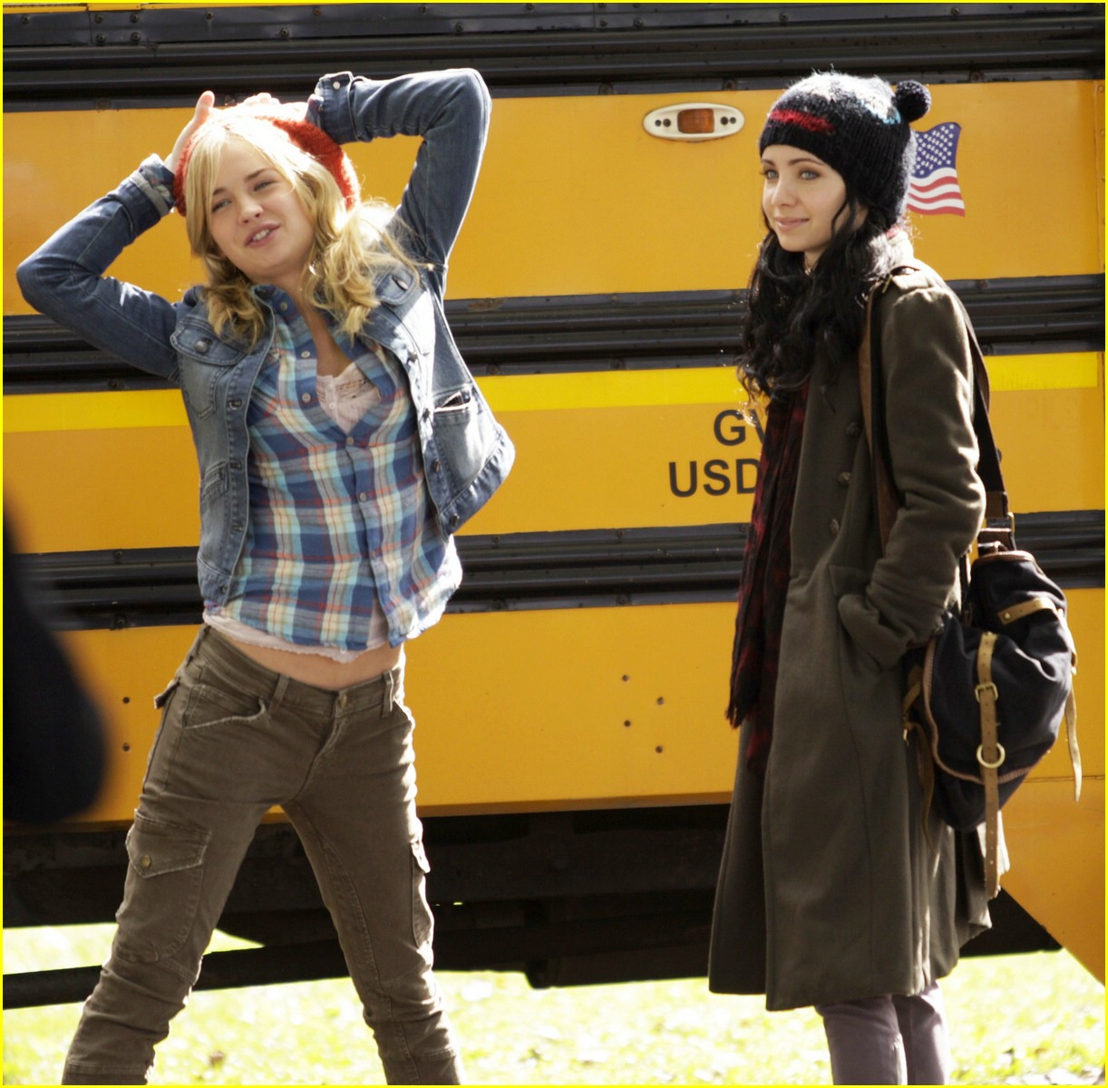 Brittany Robertson: Catch A Falling Almond | Photo 386374 - Photo ...