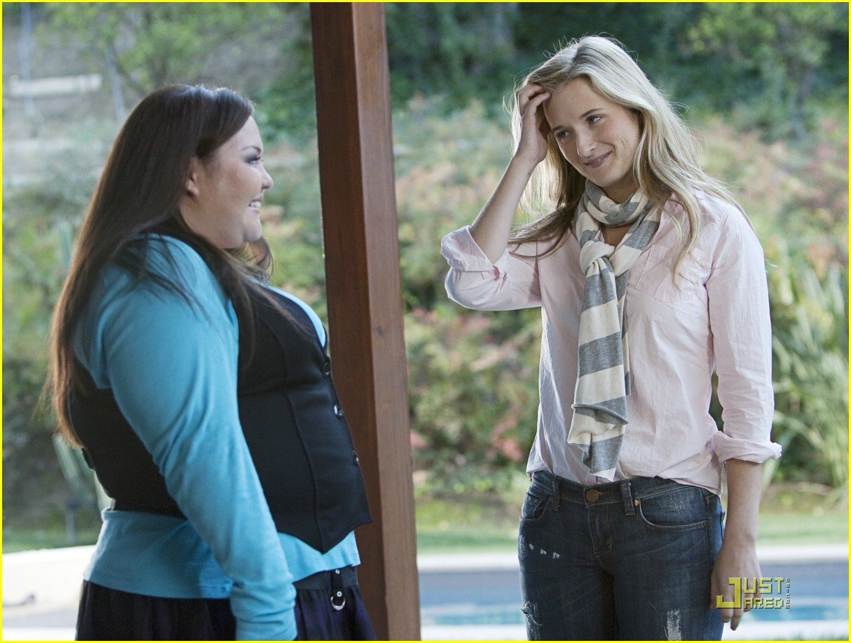 Full Sized Photo of grace ryan gigantic premiere 03 | 'Gigantic ...