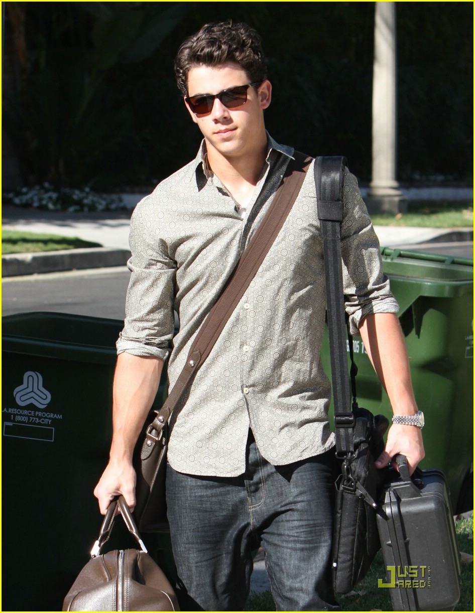Nick & Joe Jonas: Los Angeles Lads | Photo 386044 - Photo Gallery ...