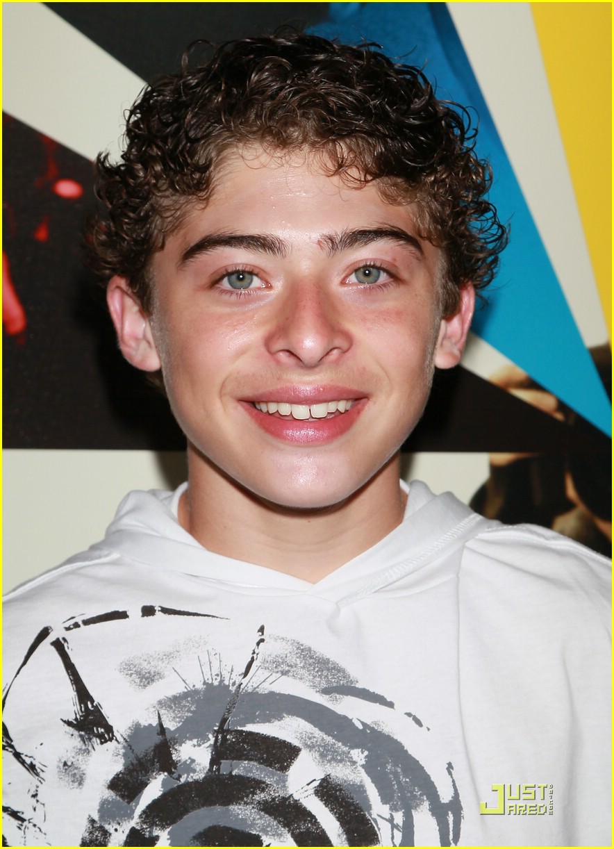 Ryan Ochoa Mends Children's Hearts | Photo 387089 - Photo Gallery ...