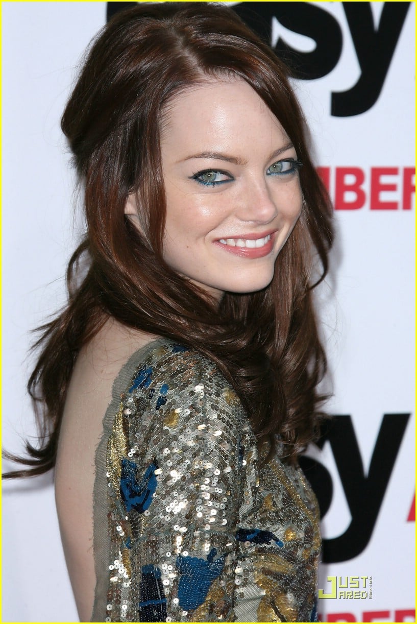 Full Sized Photo of emma stone easy a 08 | Emma Stone Premieres 'Easy A ...