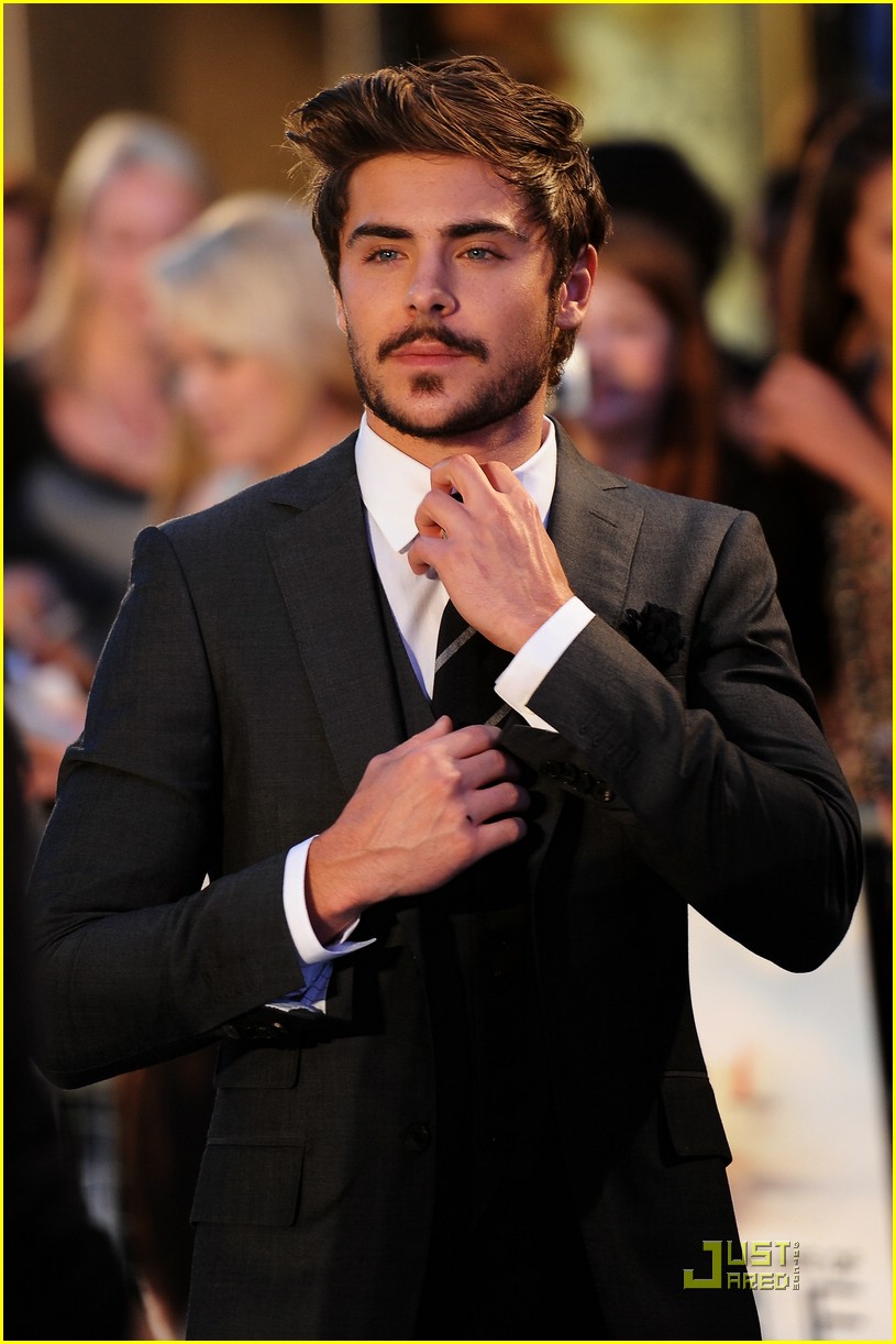 Full Sized Photo of zac efron charlie london 06 | Zac Efron: 'Charlie ...