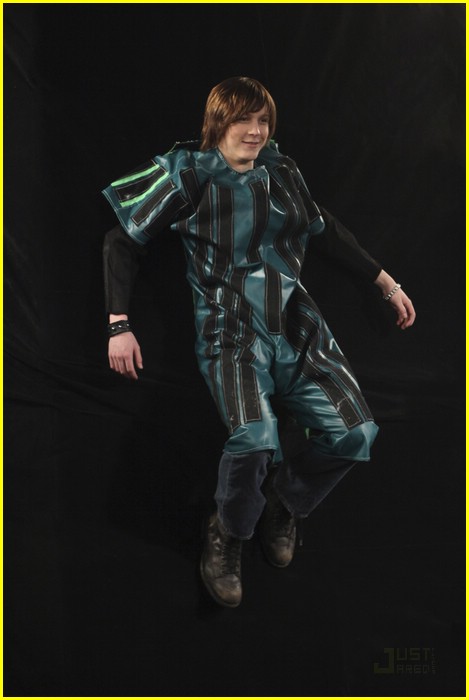 Full Sized Photo of logan miller caitlyn love sings band 02 | Caitlyn ...