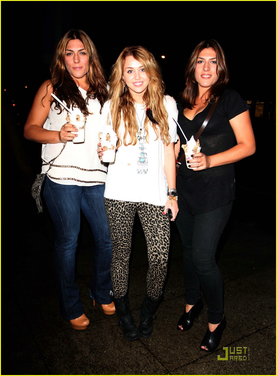 Miley Cyrus: Milkshakes on Monday | Photo 388556 - Photo Gallery | Just ...