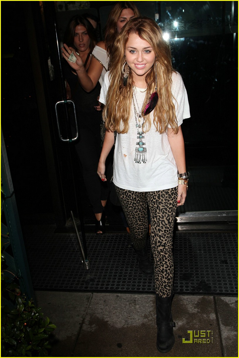 Miley Cyrus: Milkshakes on Monday | Photo 388557 - Photo Gallery | Just ...