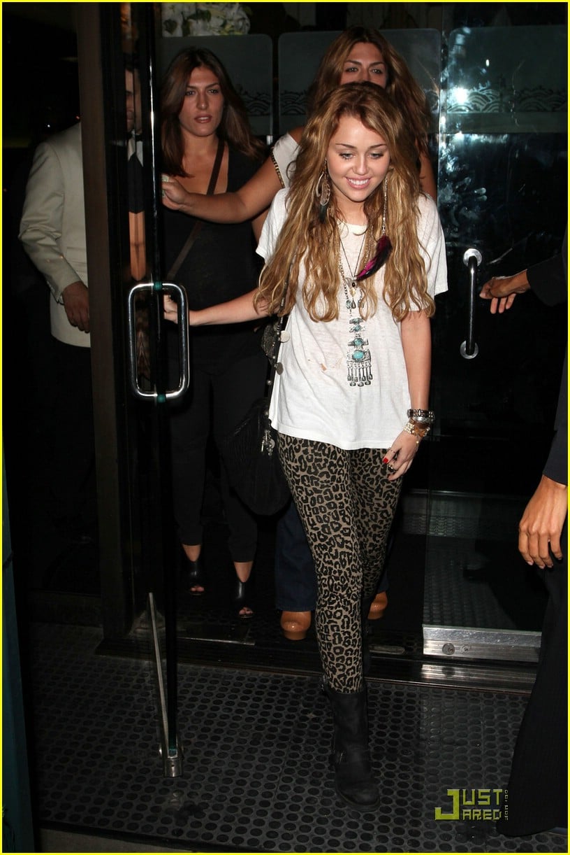 Miley Cyrus: Milkshakes on Monday | Photo 388559 - Photo Gallery | Just ...