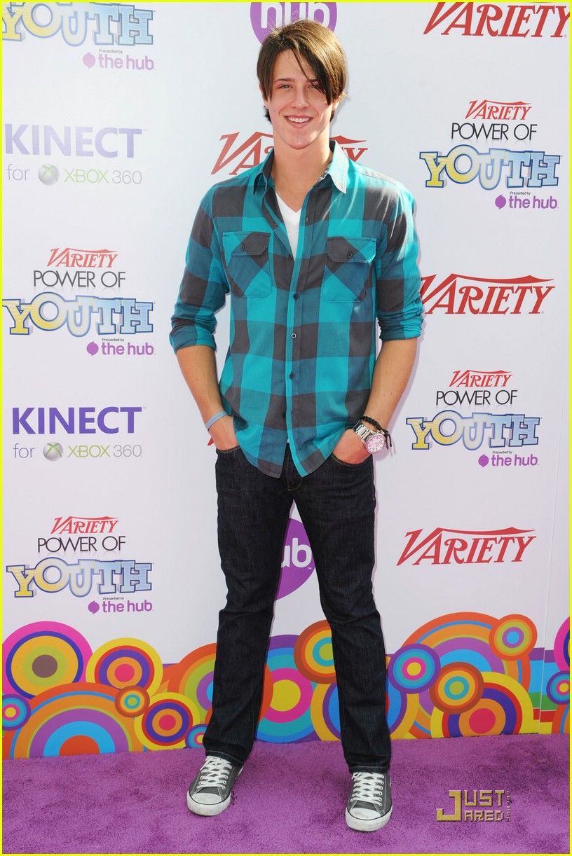 Bradley Steven Perry: Mini Accident with a Mini Horse | Photo 391599 ...