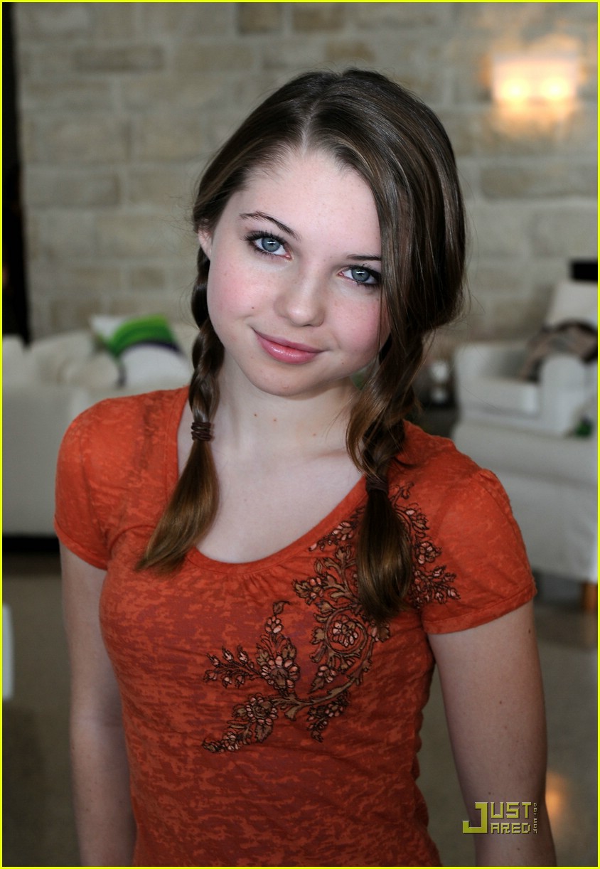 Full Sized Photo of sammi hanratty amber lily kinect 15 | Sammi ...