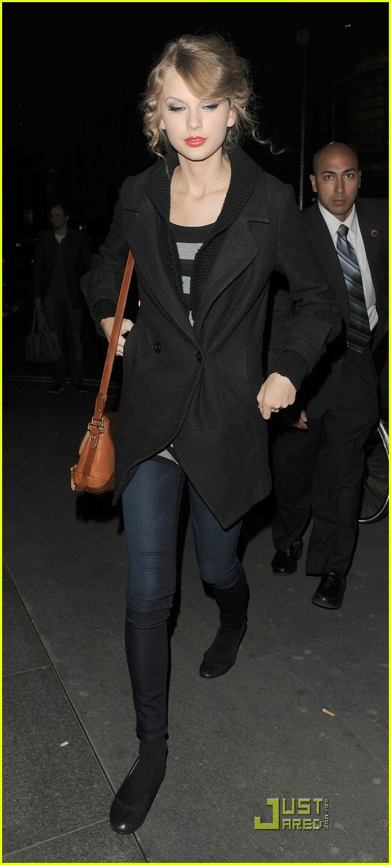 Taylor Swift's 21st? Winter Themed! | Photo 390987 - Photo Gallery ...