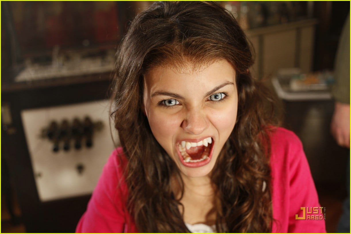 Victoria Justice: 'Boy Who Cried Werewolf' Premieres Tomorrow! | Photo ...