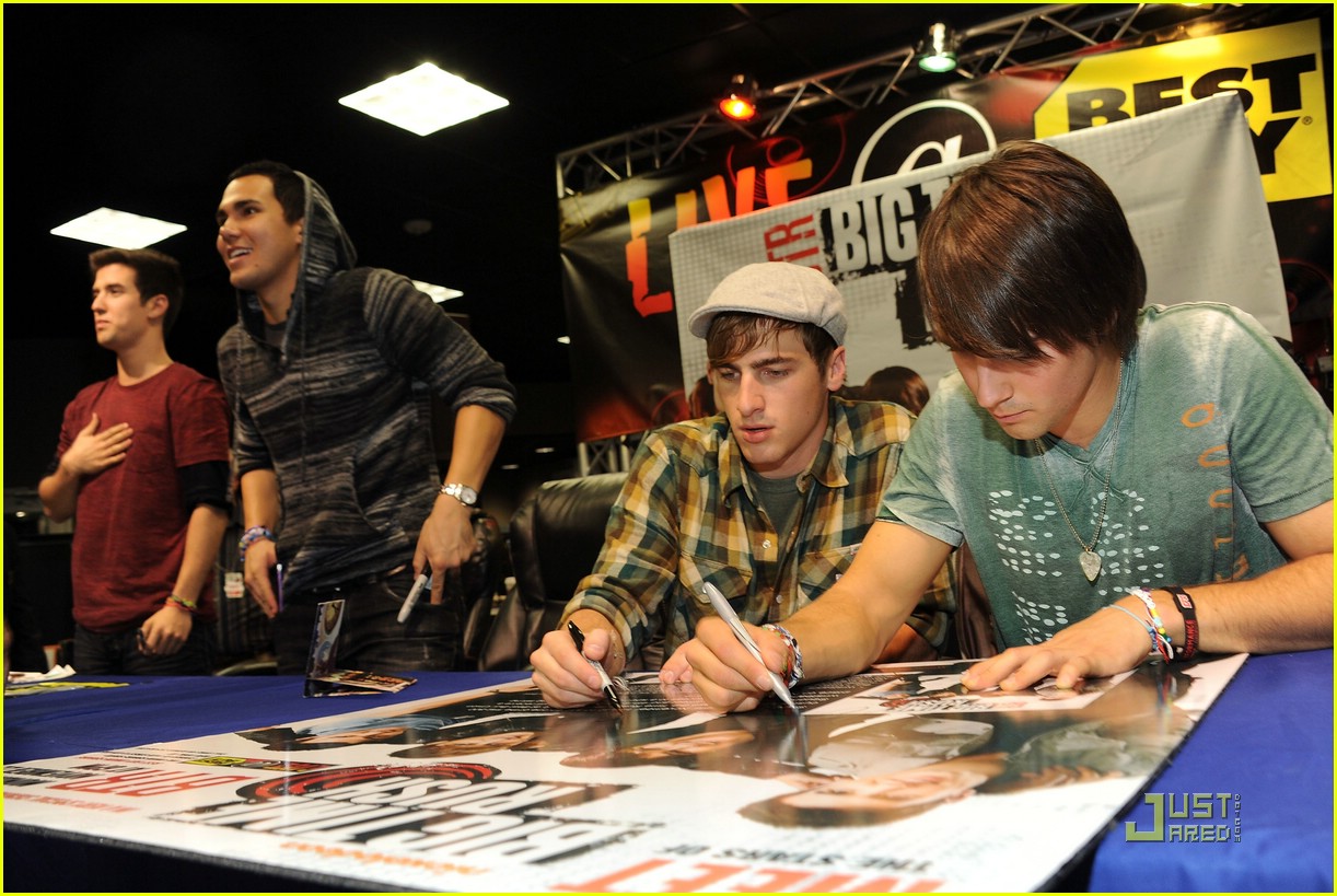 Big Time Rush: Union Square Signing! | Photo 395378 - Photo Gallery ...
