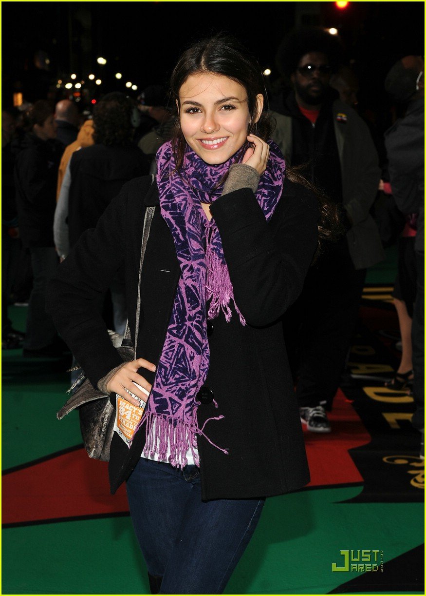 Victoria Justice: Macy's Parade Rehearsal with Big Time Rush! | Photo ...