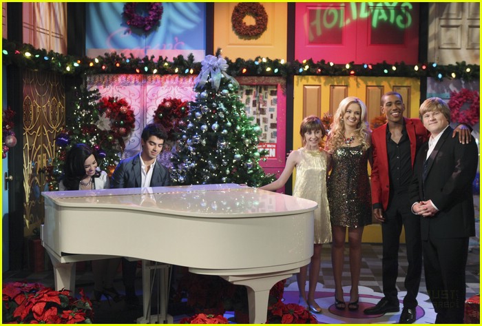 Joe Jonas Guest Stars on Sonny With A Chance! | Photo 392500 - Photo ...