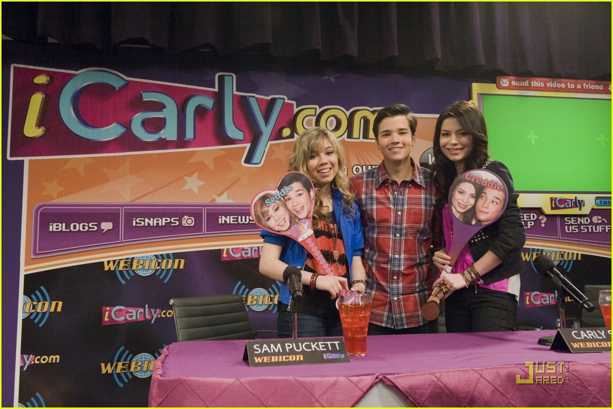 Miranda Cosgrove: Jerry Trainor Vs. Jack Black | Photo 394227 - Photo ...