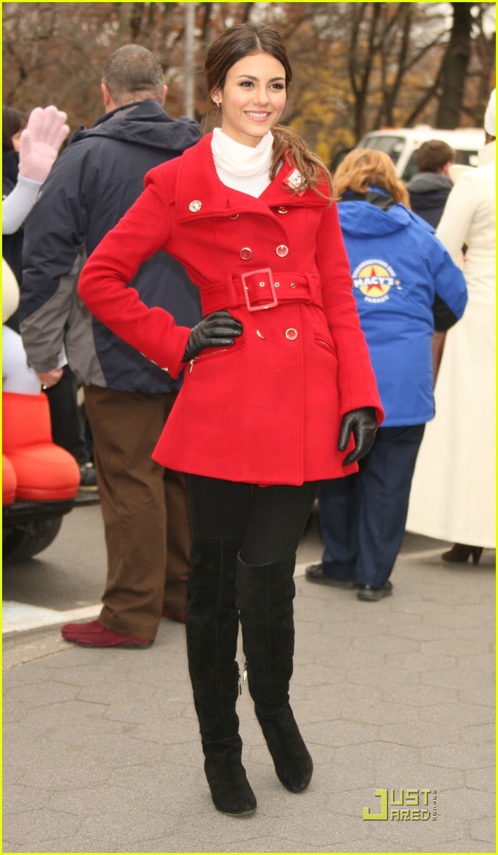 Victoria Justice: Macy's Thanksgiving Parade 2010! | Photo 395295 ...