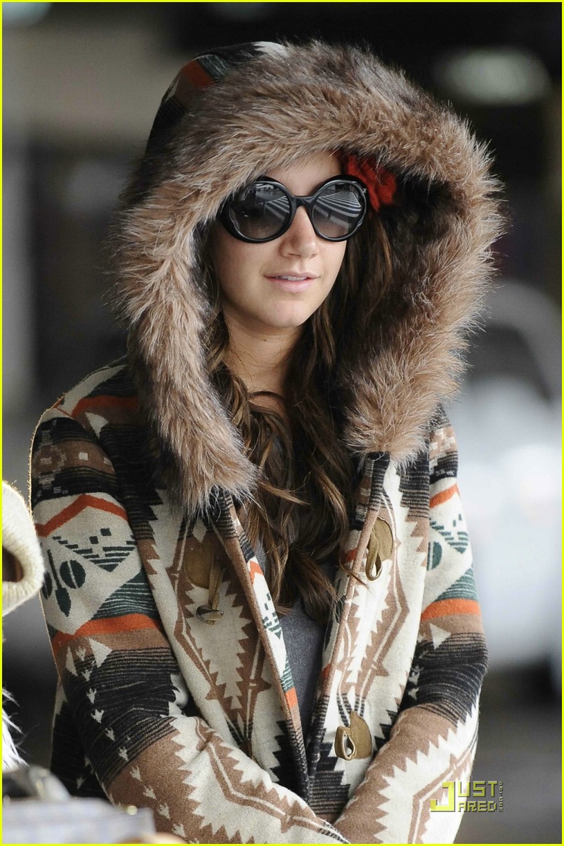 Ashley Tisdale Hoodie Hidden At Lax Photo 398175 Photo Gallery Just Jared Jr
