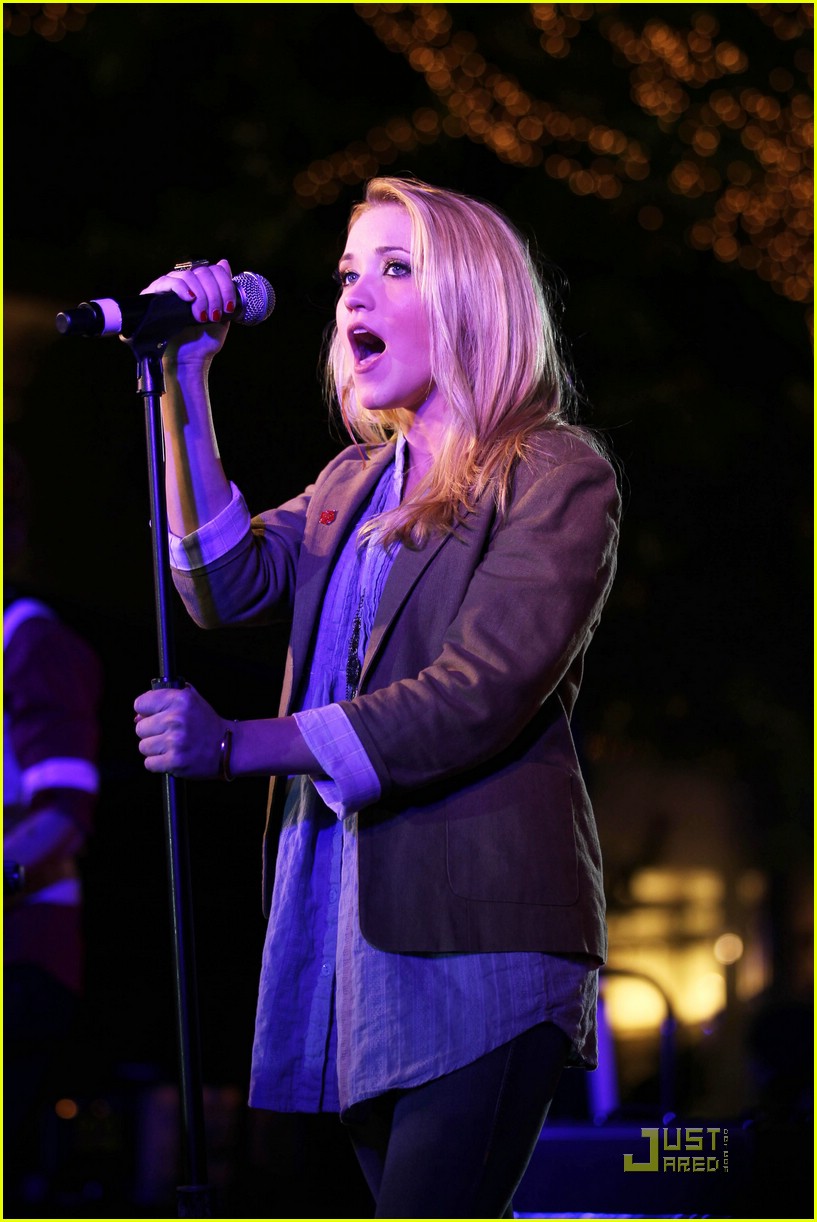 Emily Osment: Red Kettle Concert Cutie! | Photo 398012 - Photo Gallery ...