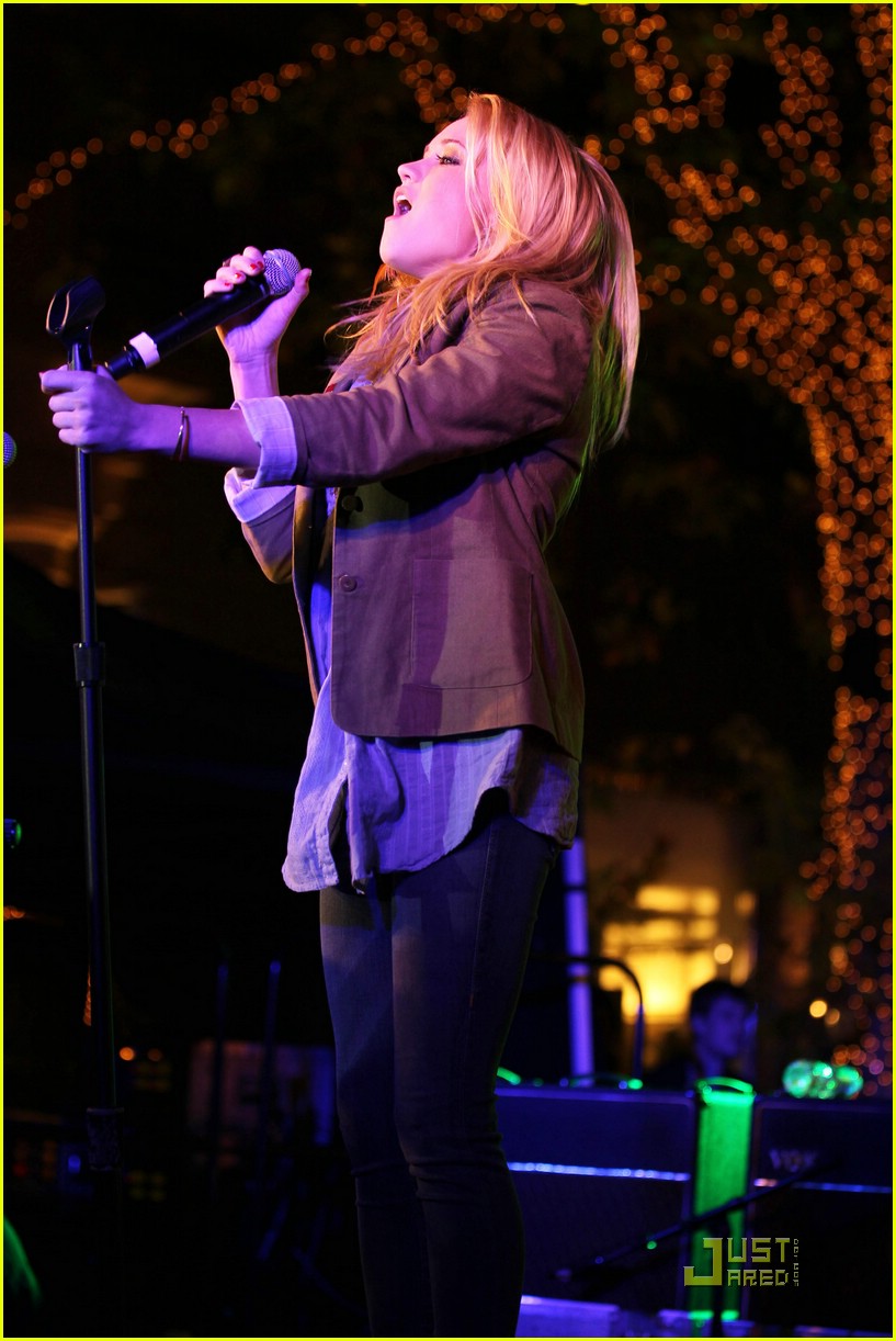 Emily Osment: Red Kettle Concert Cutie! | Photo 398024 - Photo Gallery ...