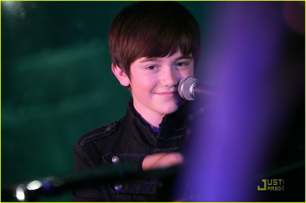 Greyson Chance: 'Waiting Outside The Lines' Video! | Photo 397563 ...