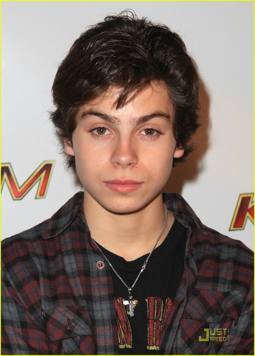 Jake T. Austin & David Henrie: Jingle Ball Buds | Photo 396578 - Photo ...
