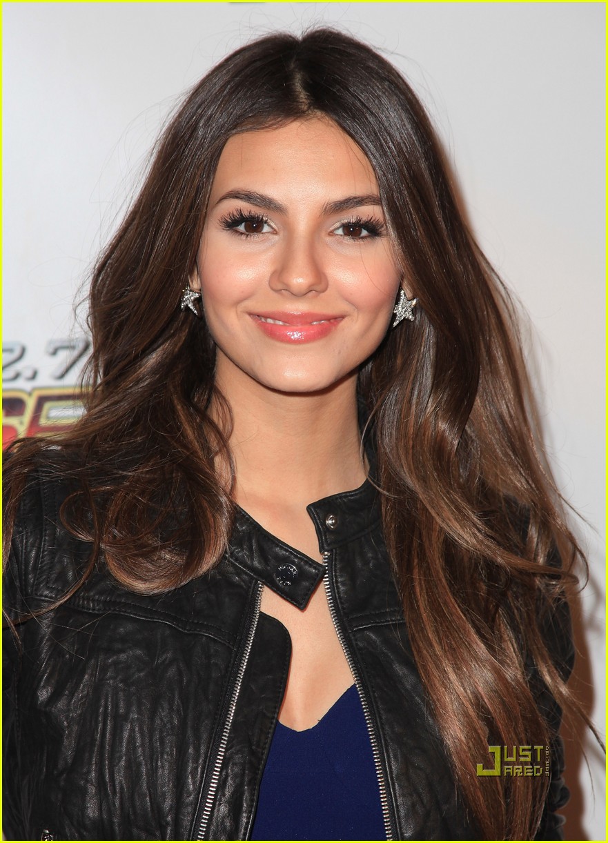 Victoria Justice: KIIS-FM Jingle Ball Beauty | Photo 396432 - Photo ...