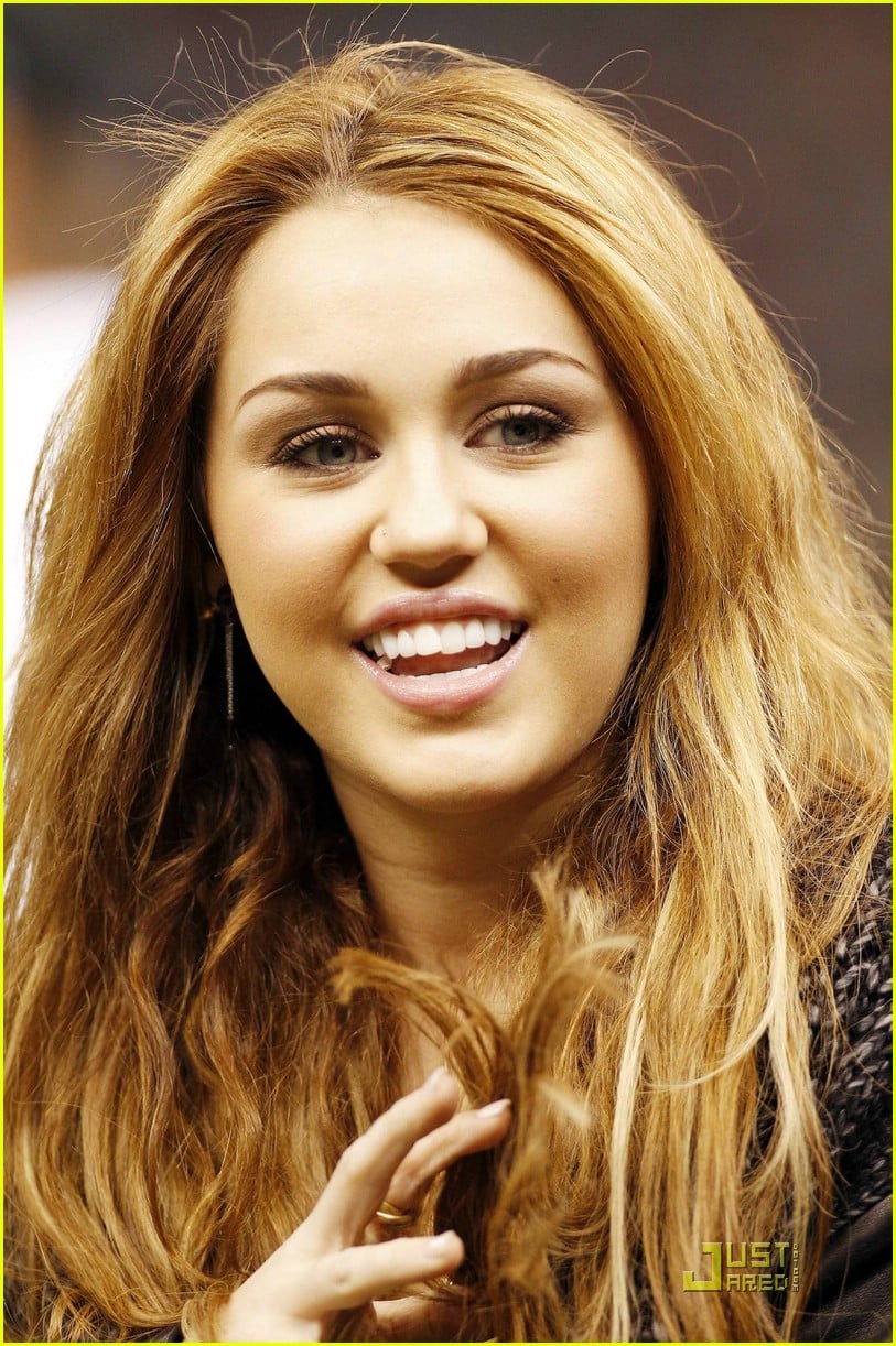 Full Sized Photo of miley cyrus undercover megan park 23 | Miley Cyrus ...