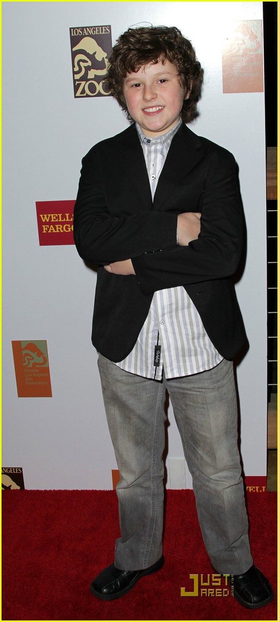 Nolan Gould & Stitch: Magic Kingdom Christmas! | Photo 398299 - Photo ...