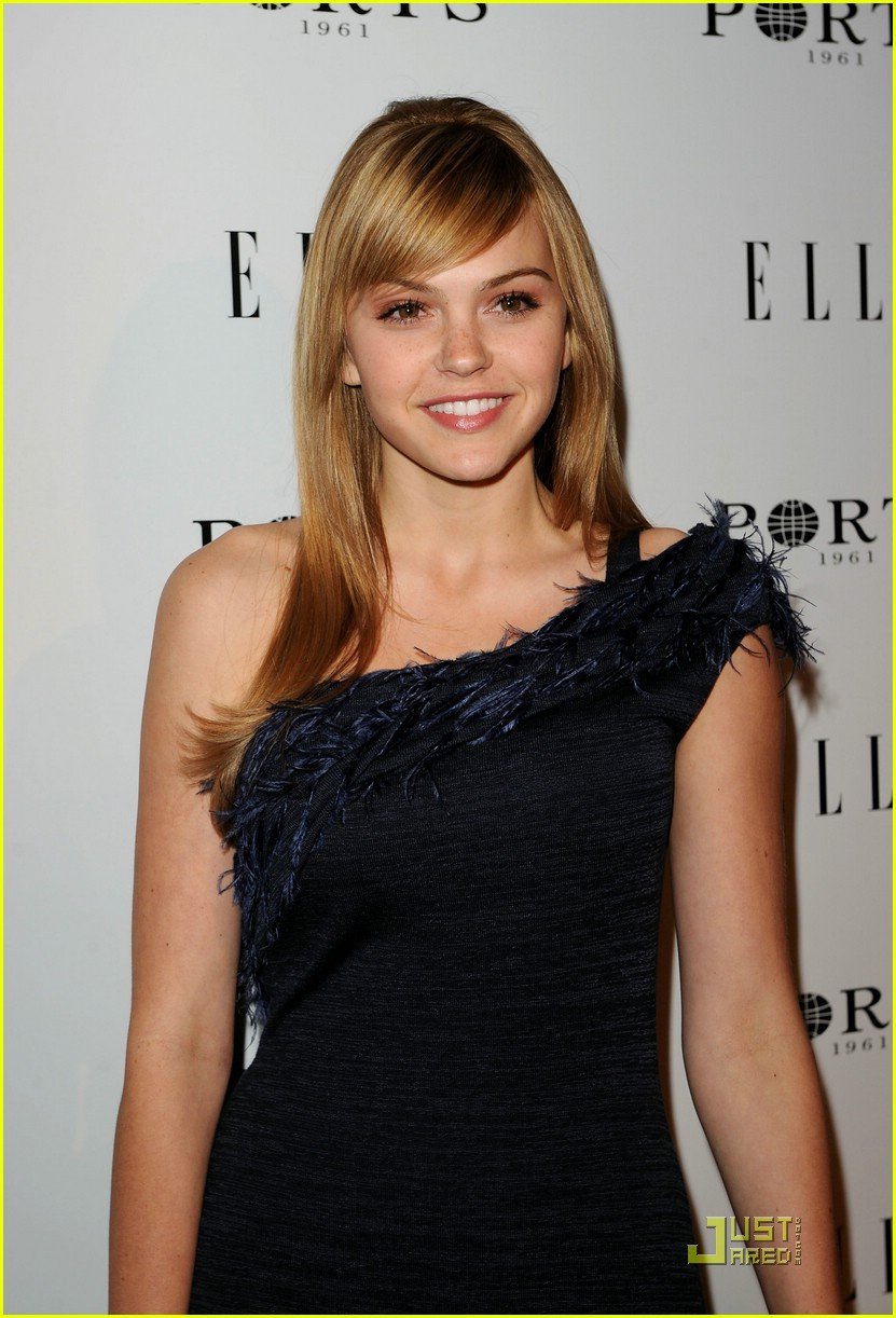 Aimee Teegarden: 'Friday Night Lights' Fifth Season DVD Coming! | Photo ...