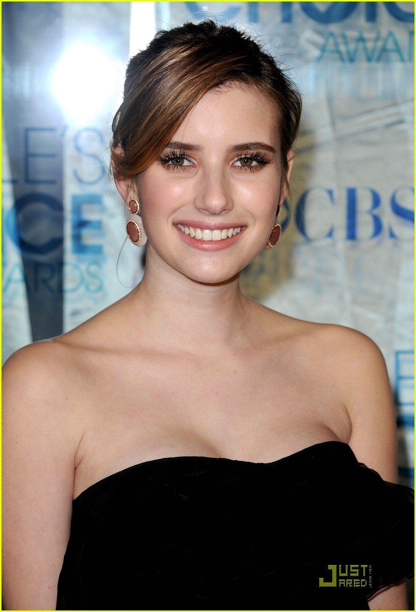 Full Sized Photo of emma roberts 2011 pca 05 | Emma Roberts: Dior ...