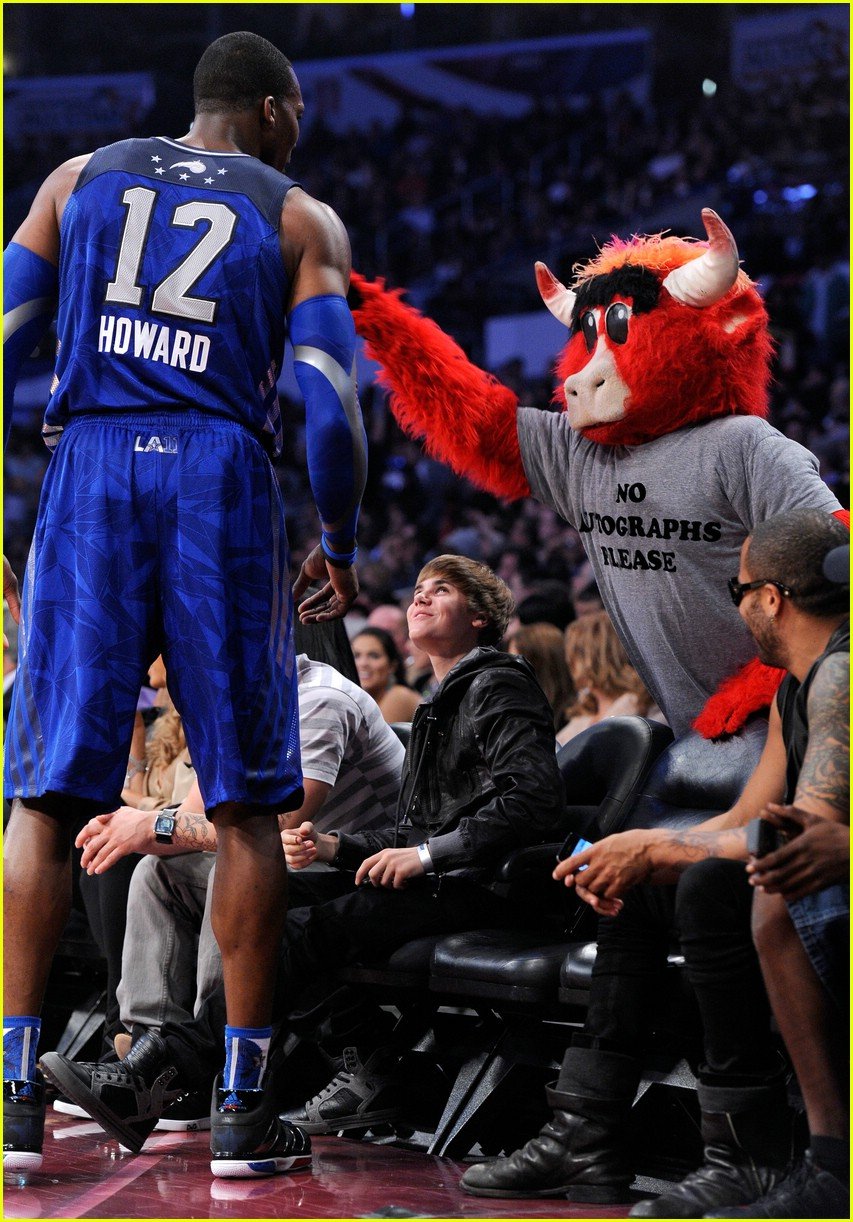 Justin Bieber: NBA All-Star Game Guy! | Photo 405700 - Photo Gallery ...
