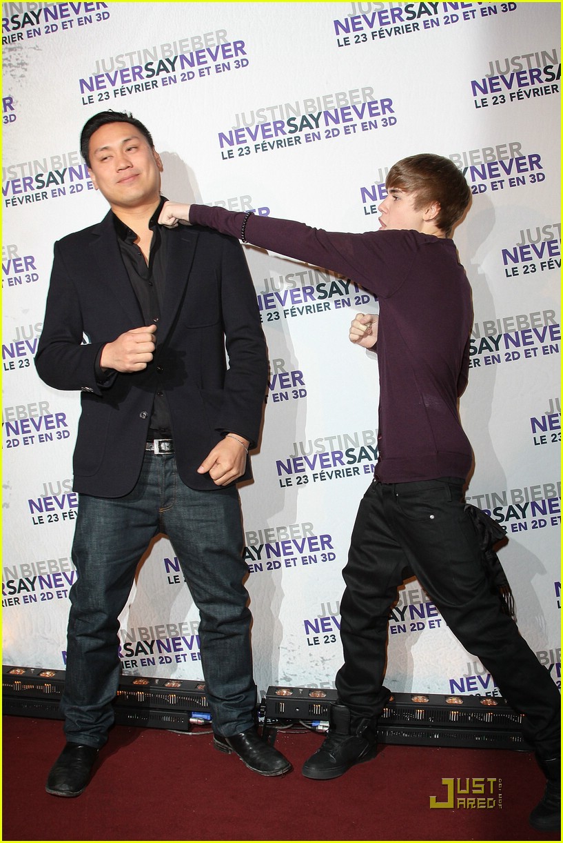 Justin Bieber: Paris Turns Purple! | Photo 405413 - Photo Gallery ...