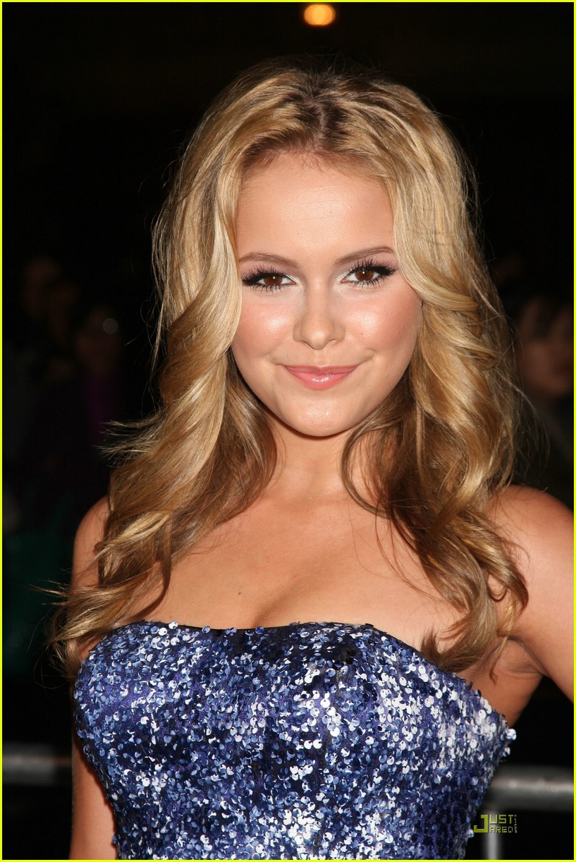 Cassi Thomson Wont Wait Forever Photo 402825 Photo Gallery Just Jared Jr