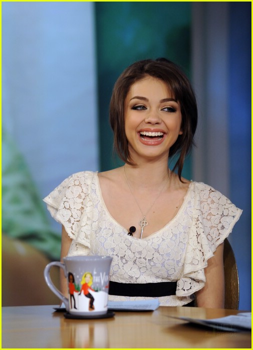 Sarah Hyland: 'The View' Guest Hostess! | Photo 405371 - Photo Gallery ...