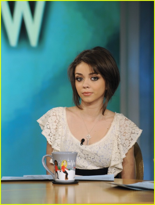 Full Sized Photo of sarah hyland view hostess 04 | Sarah Hyland: 'The ...