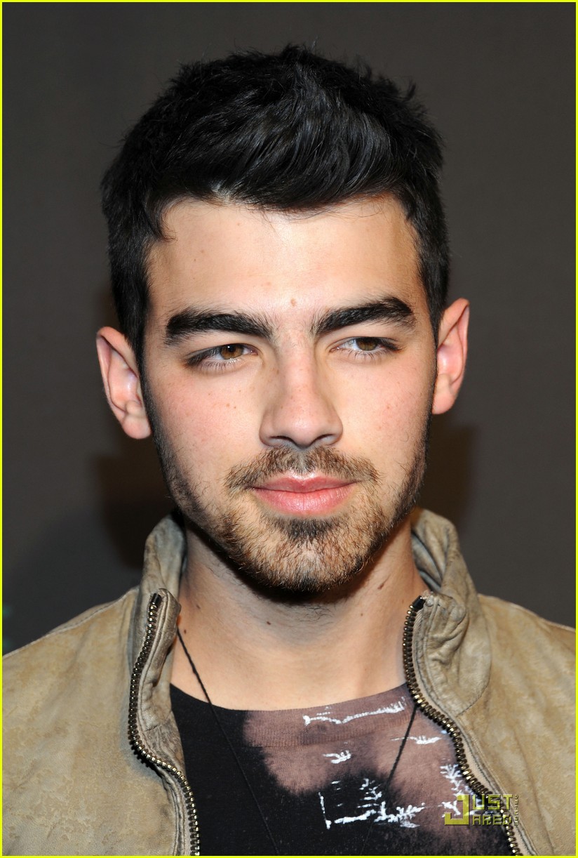 Joe Jonas: Pre-Super Bowl Party Person! | Photo 403069 - Photo Gallery ...