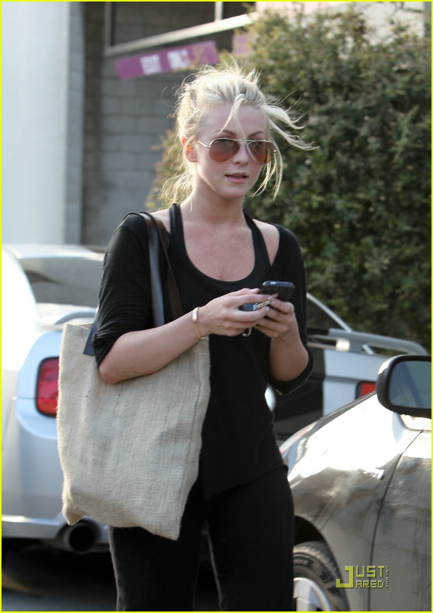 Julianne Hough Chats True Beauty | Photo 406444 - Photo Gallery | Just ...