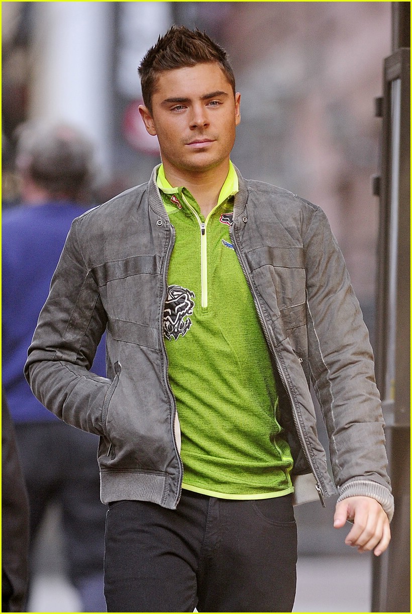 Zac Efron: Lime Green Guy | Photo 406052 - Photo Gallery | Just Jared Jr.