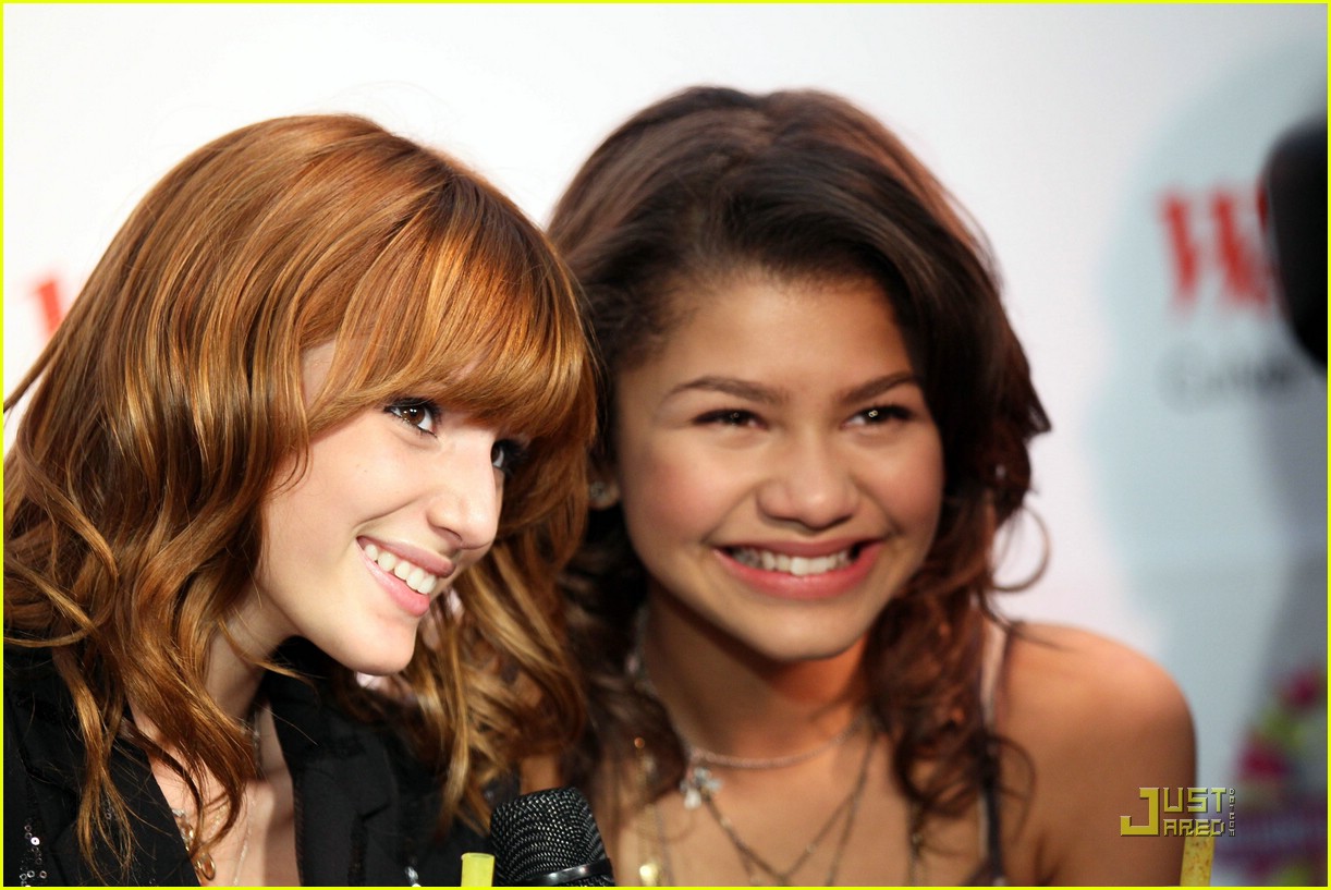 Zendaya & Bella Thorne 'Shake Up' Millions of Milkshakes | Photo 407132 ...
