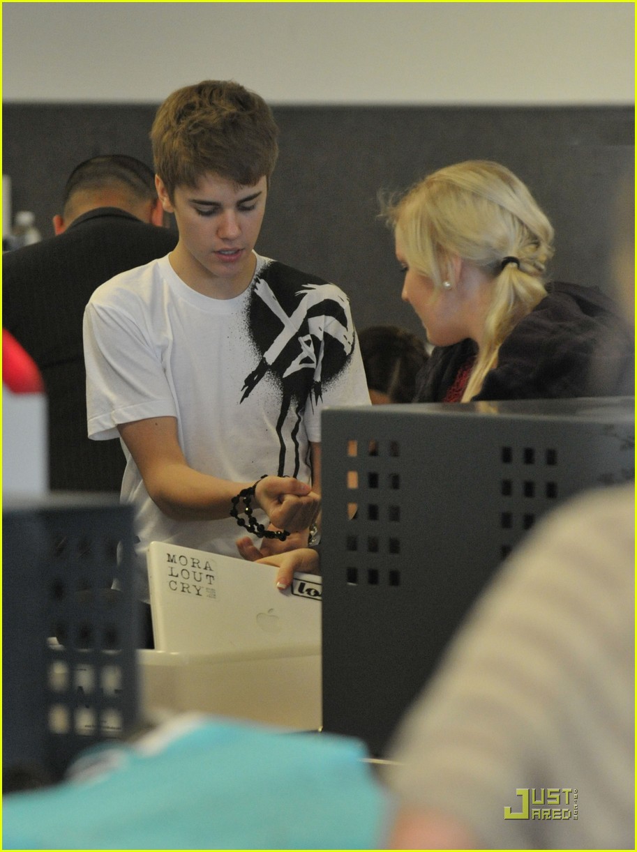 Justin Bieber Joins Rascal Flatts Concert Special | Photo 407501 ...