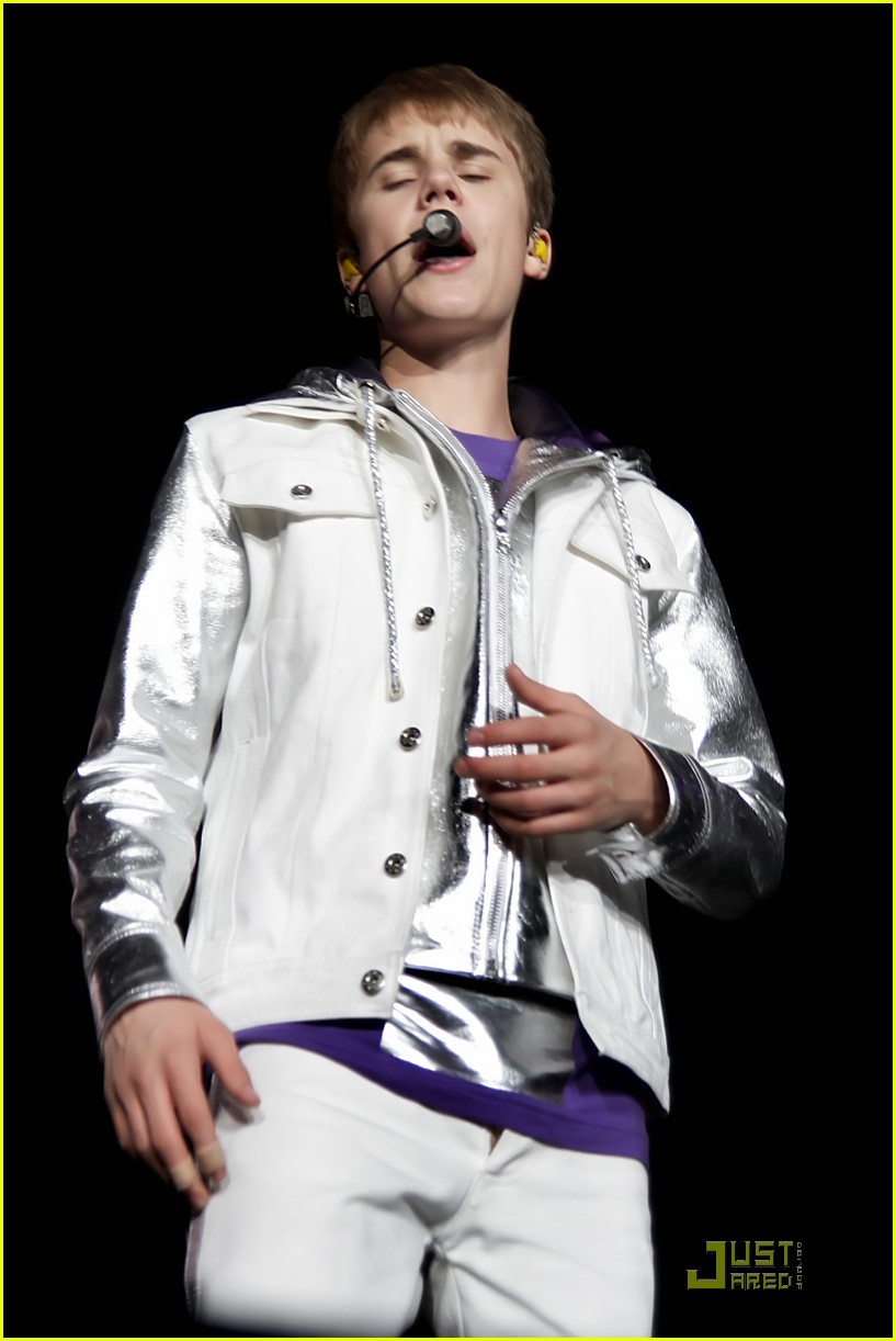 Justin Bieber: Possible Riot Situation in Liverpool! | Photo 408812 ...