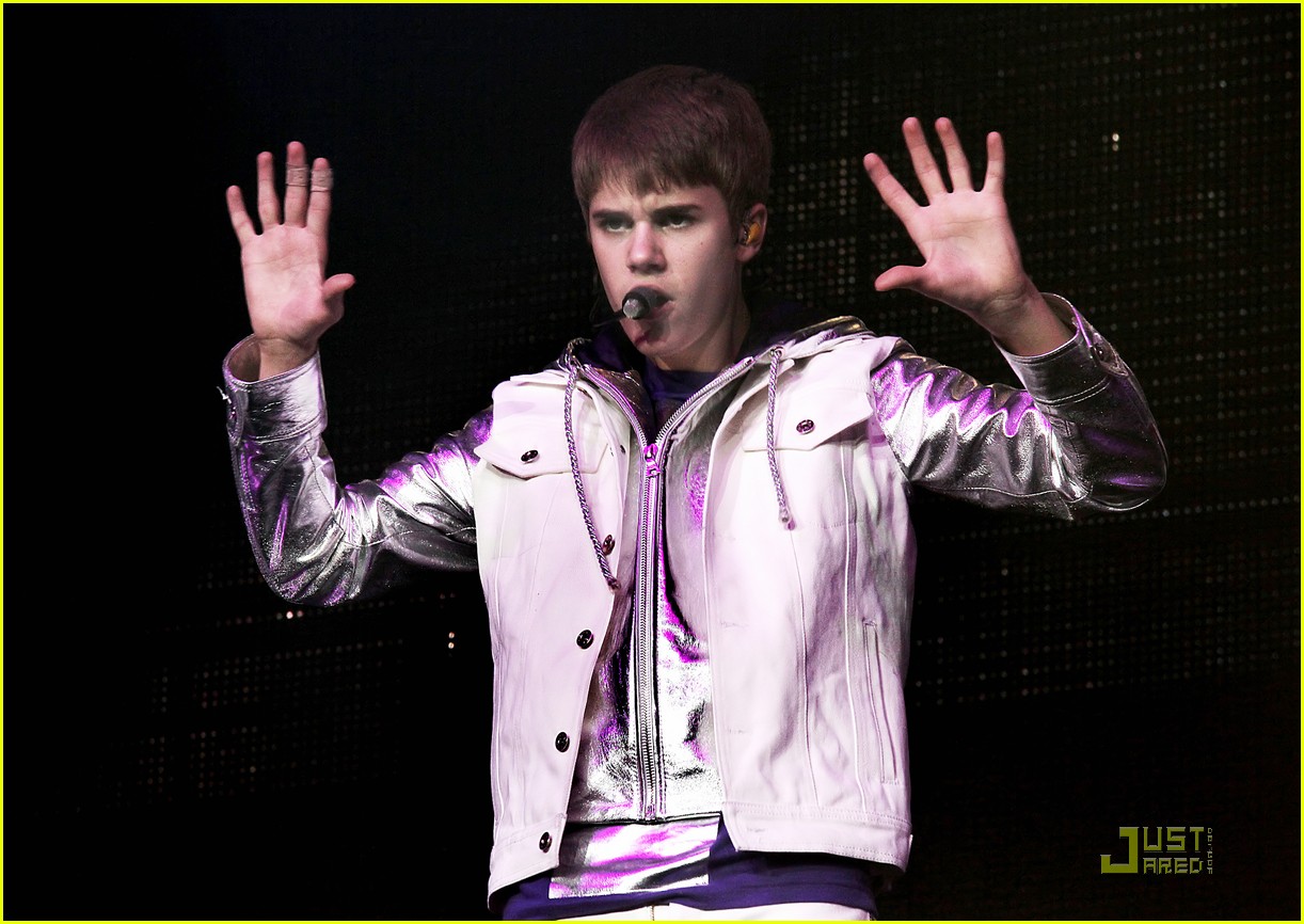 Justin Bieber: Possible Riot Situation in Liverpool! | Photo 408814 ...