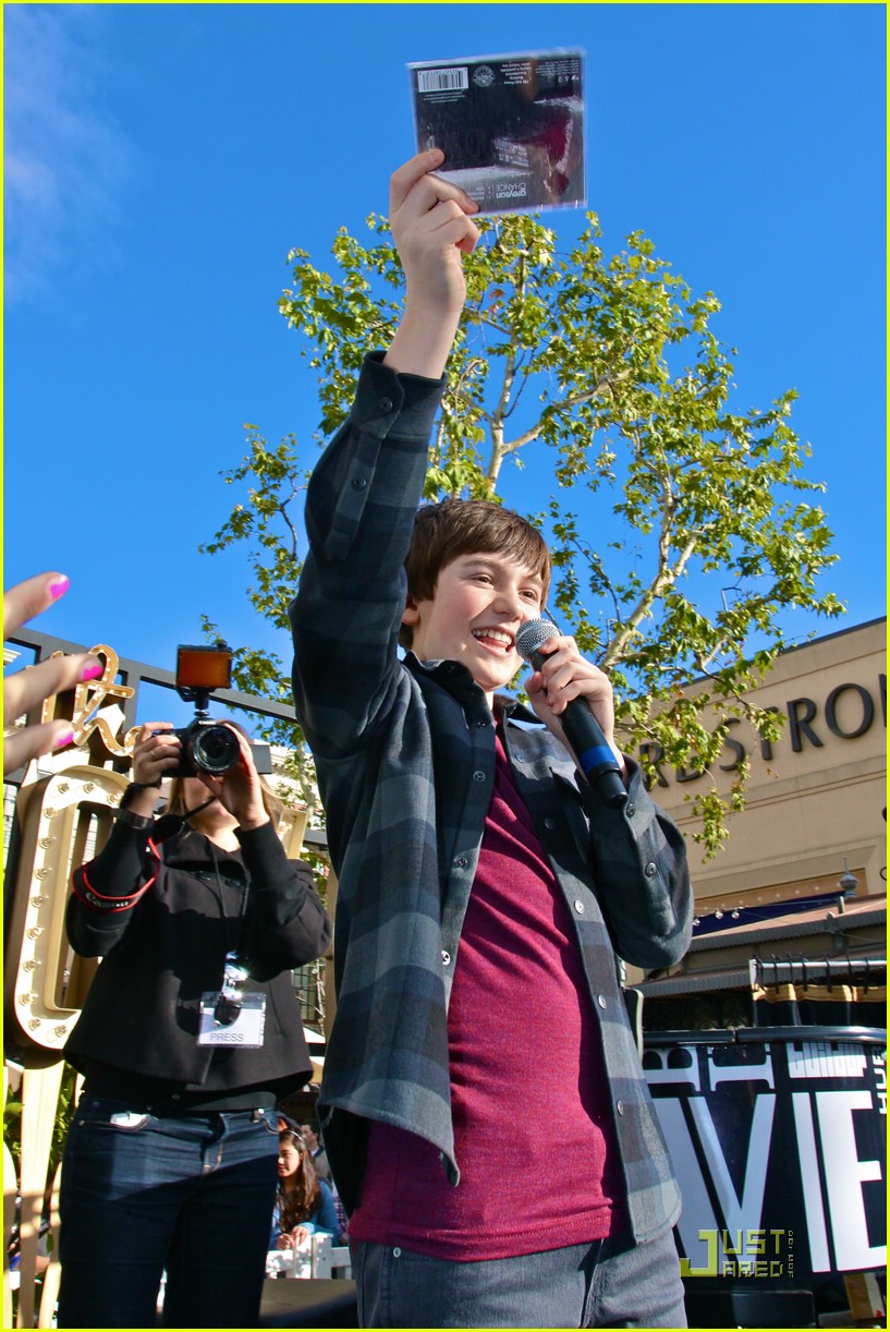 Greyson Chance: Something Big Was Definitely Happening | Photo 407186 ...