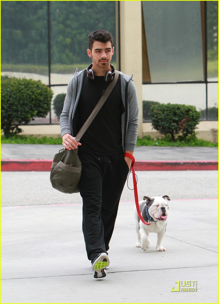 Nick & Joe Jonas: Out & About in Los Angeles | Photo 410150 - Photo ...