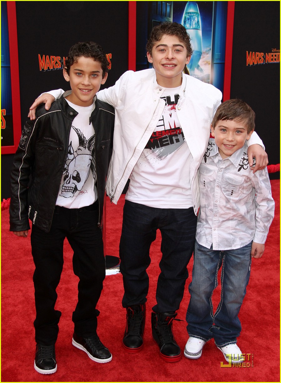 Ryan Ochoa: 'Mars Needs Moms' Premiere! | Photo 408029 - Photo Gallery ...