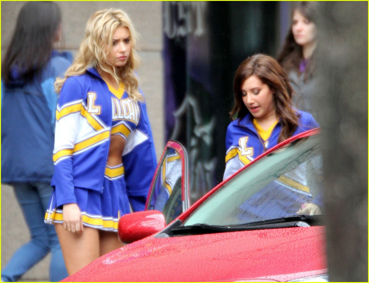 Ashley Tisdale: Hellcats Lunch Break | Photo 409438 - Photo Gallery | Just Jared Jr.