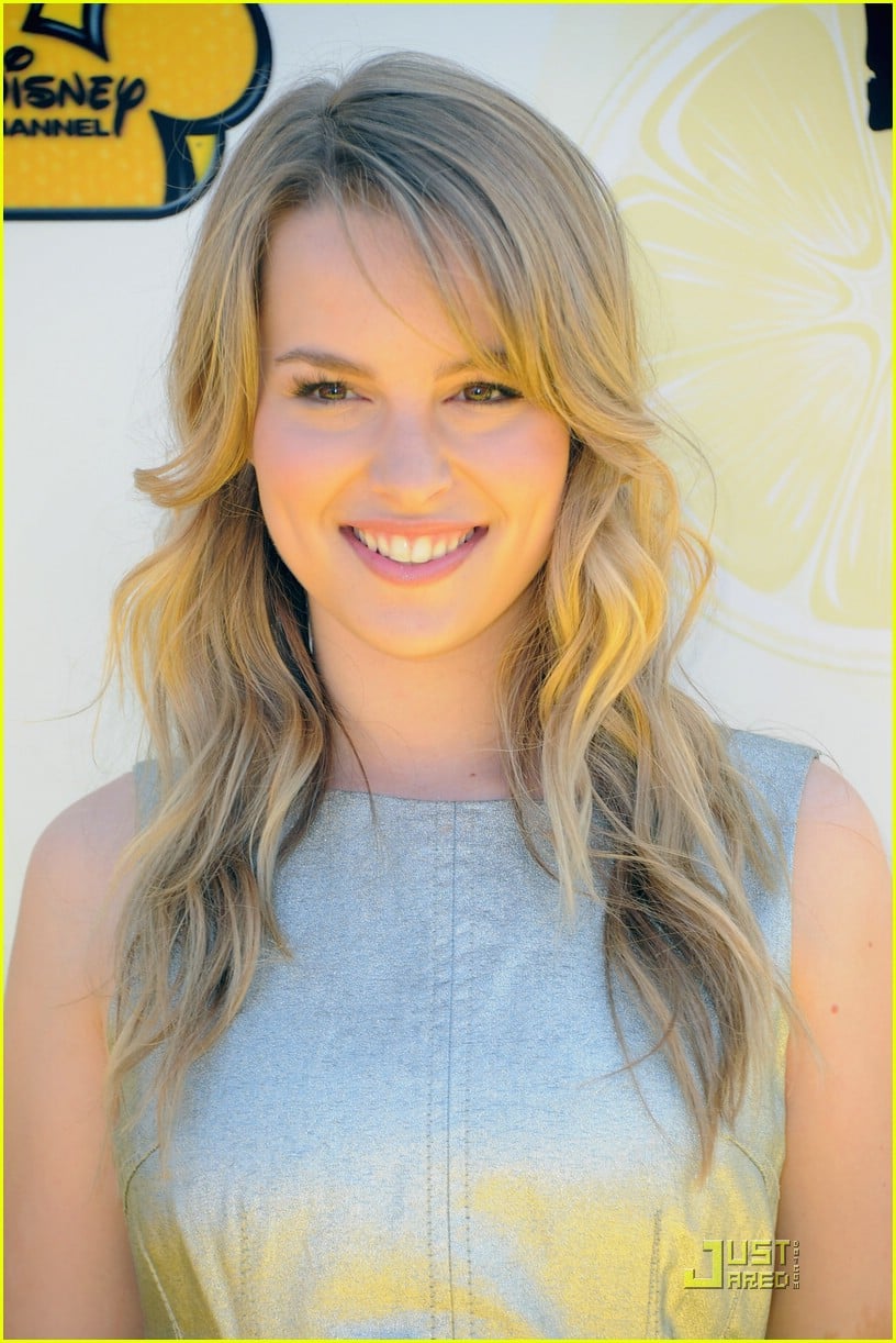Bridgit Mendler: Lemonade Mouth Premiere! | Photo 412923 - Photo ...
